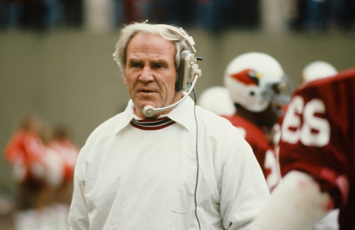Coach Jim Hanifan Memorial Held in St. Louis | THE BIG RED ZONE