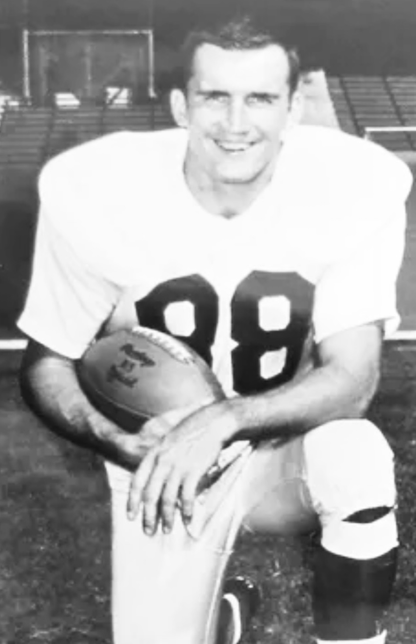 Big Red Legends: Sonny Randle | THE BIG RED ZONE